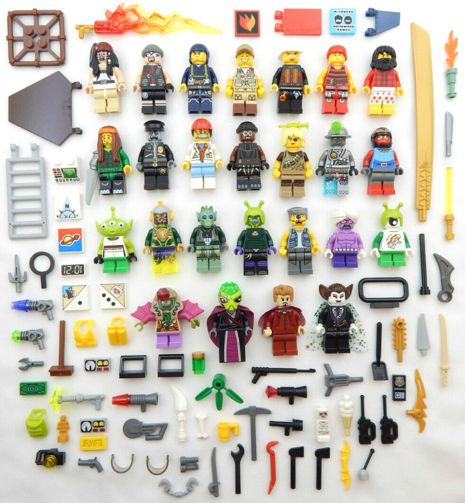 Big Bundle of LEGO minifigs and Accessories - The Minifig Club