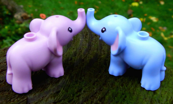 x2 LEGO Baby Elephant Minifigs - Lavender and Bright Light Blue - The ...