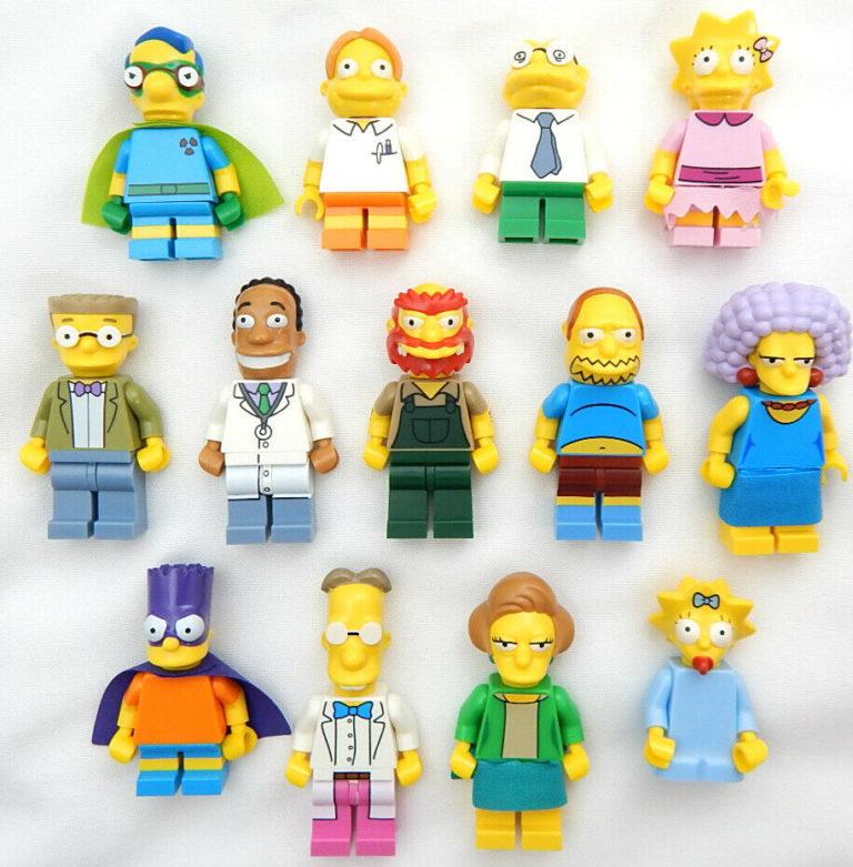 x2 Mystery Simpsons Minifigs - The Minifig Club